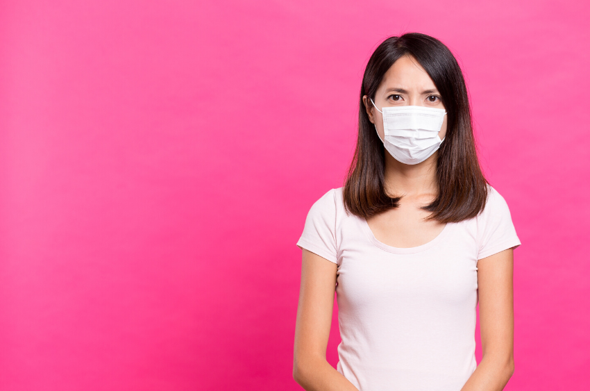 What's Going On Under Your Face Mask? 5 Tips to Avoid Acne & Breakouts ...